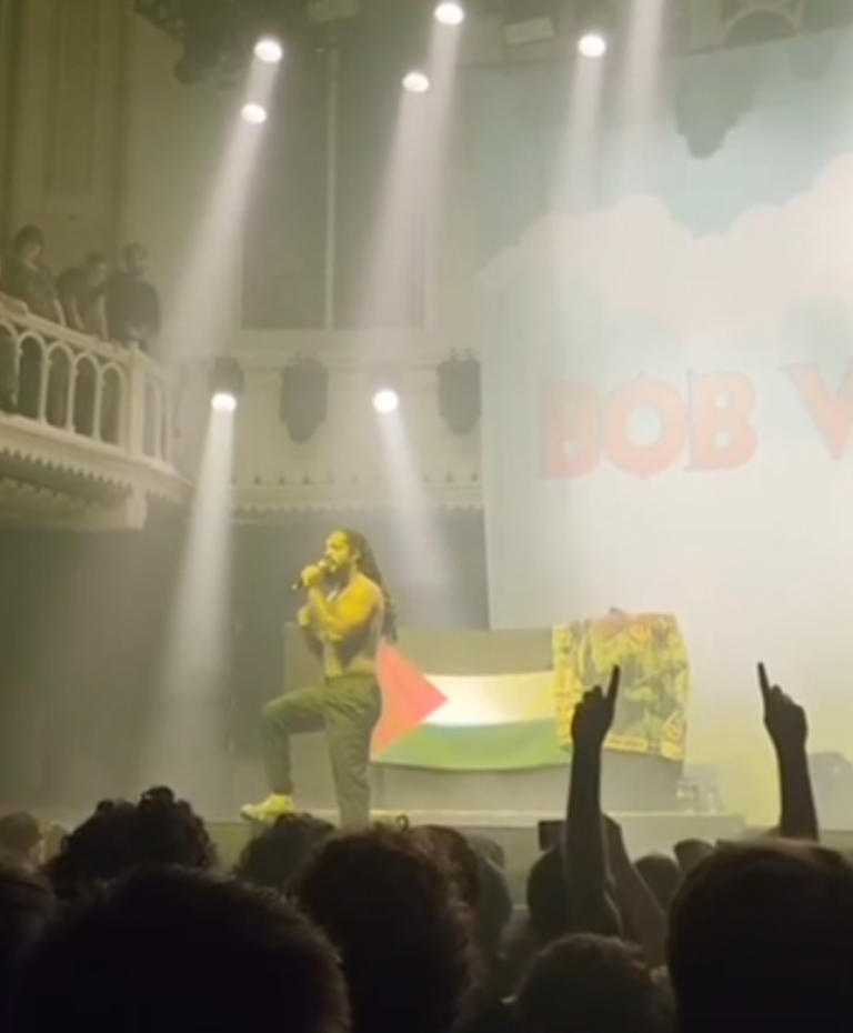Nijmeegs Bob Vylan-concert gaat door. Trap nazi’s de stad uit! Geen ...