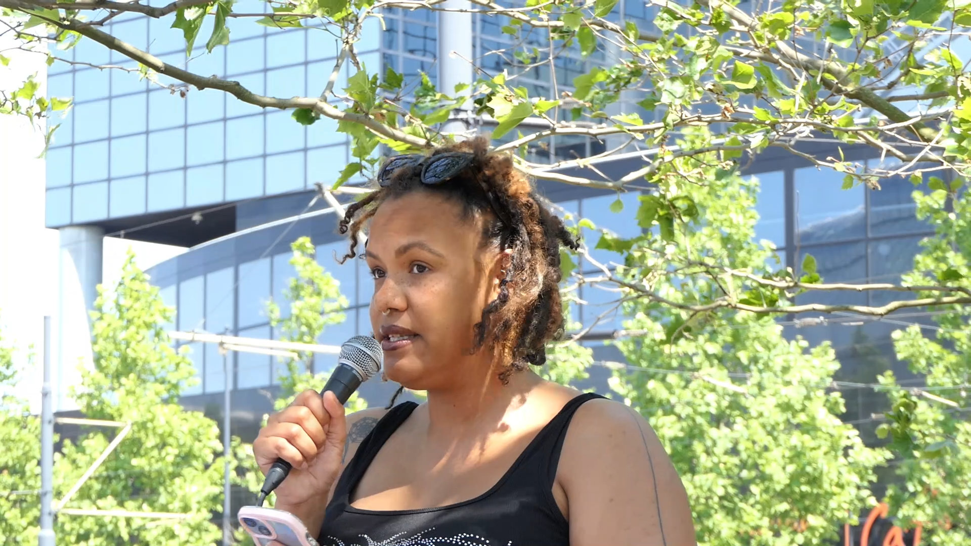 Lisa McCray: “Witte, rijke mensen blijken boven de wet te staan ...