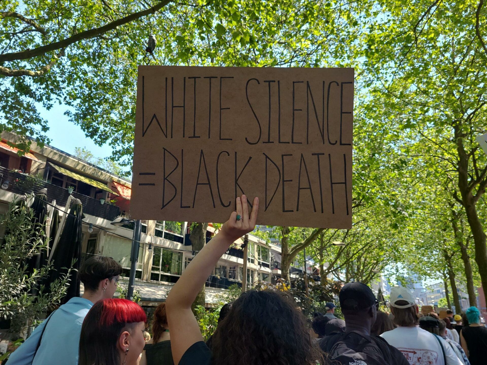 Lisa McCray: “Witte, rijke mensen blijken boven de wet te staan ...